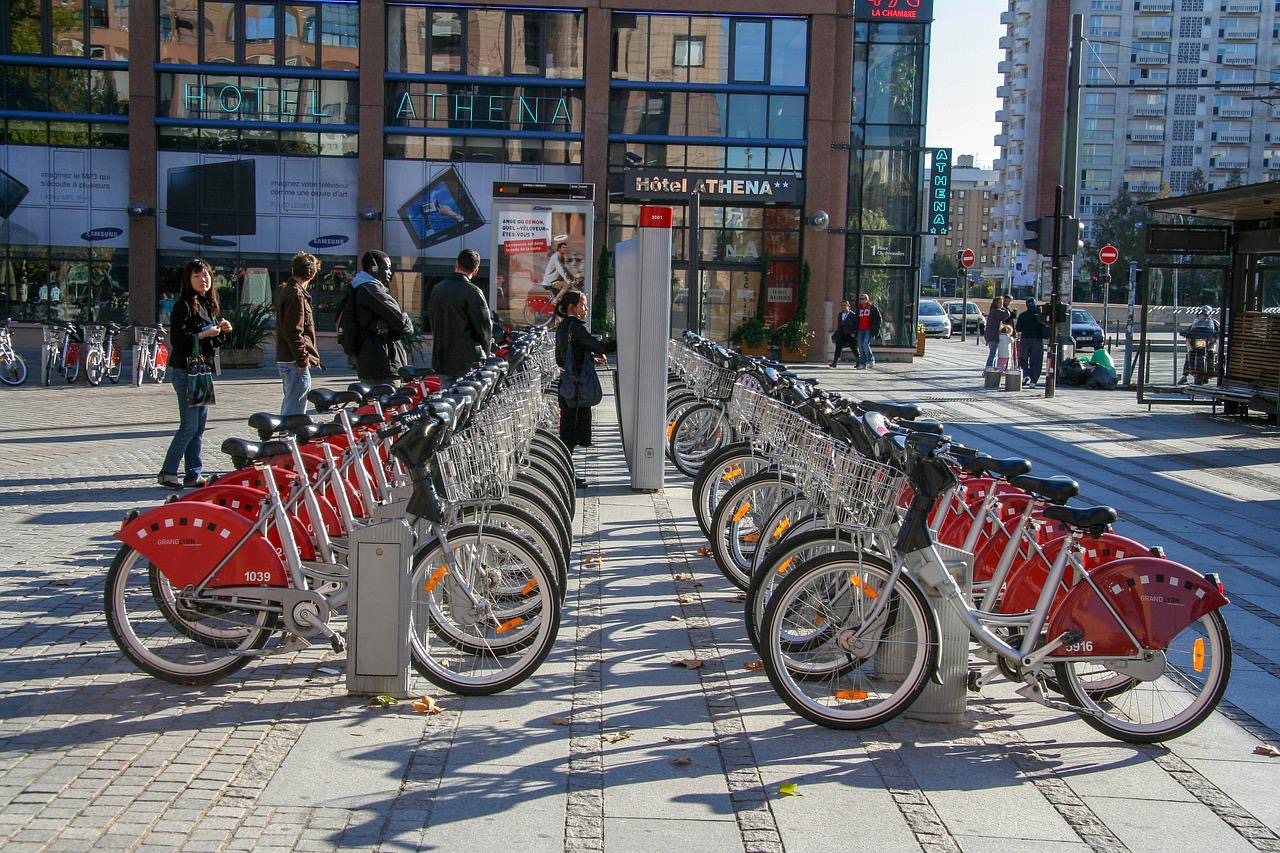 quels moyens de transport pour visiter lyon